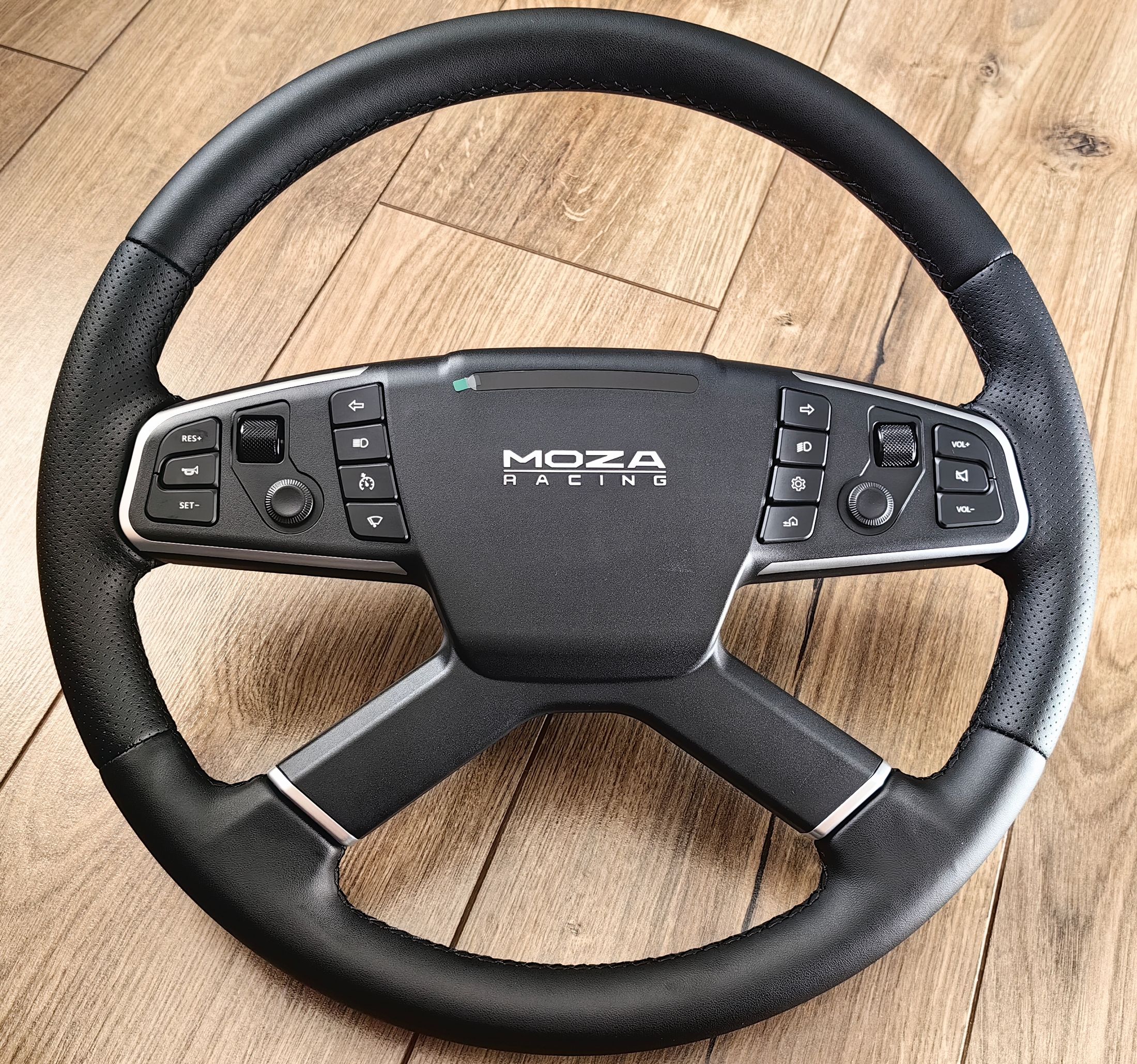 Обзор игрового руля MOZA TSW Truck Wheel – Романтика большой дороги