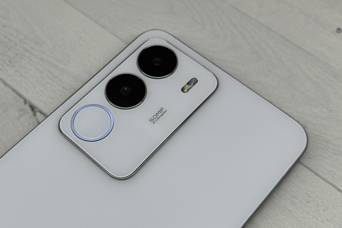 Обзор смартфона realme P3 Lite - Прочный и автономный